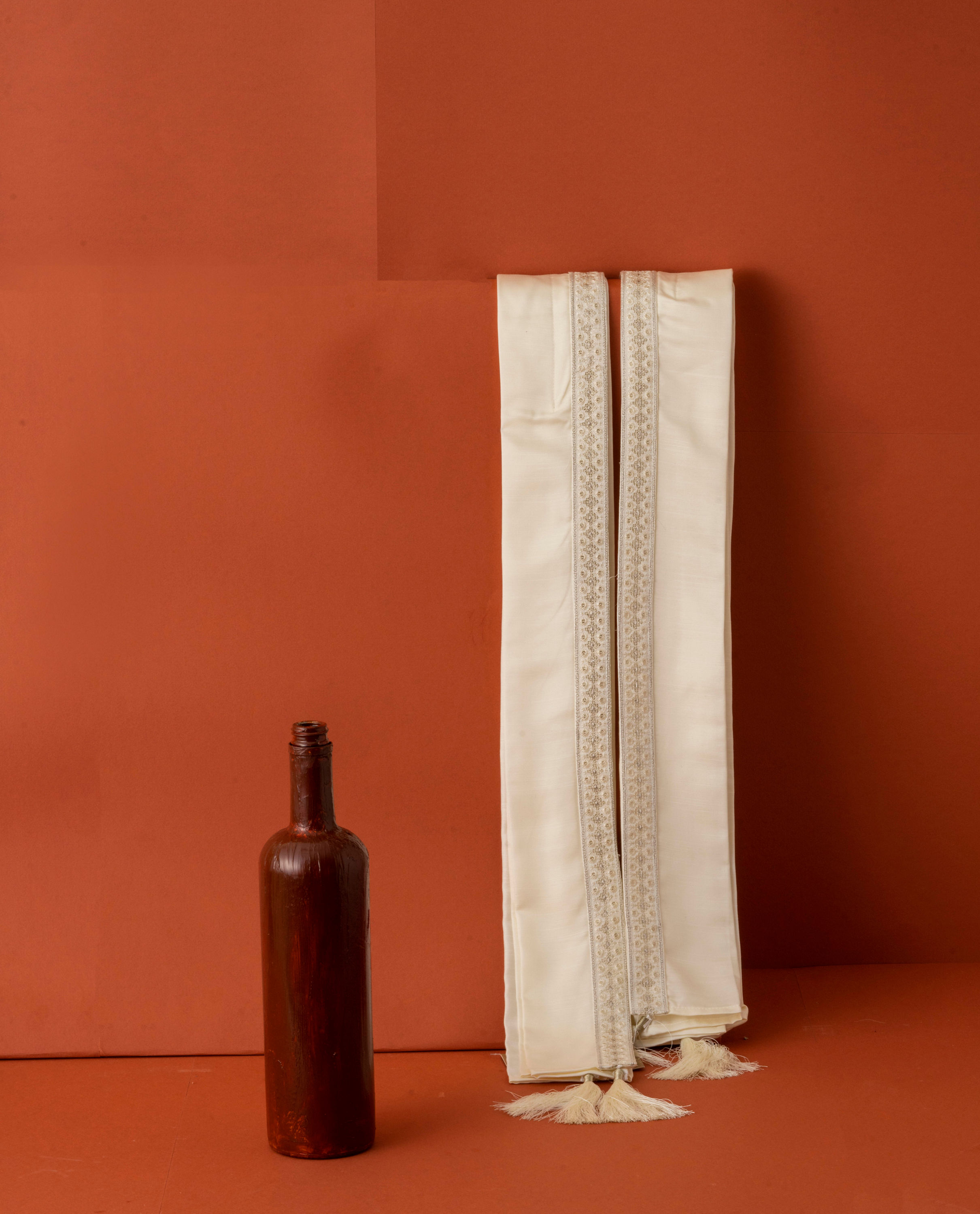 Buy Creamy Elegance Satin Dupatta Online in the UK @Manyavar - Dupatta ...