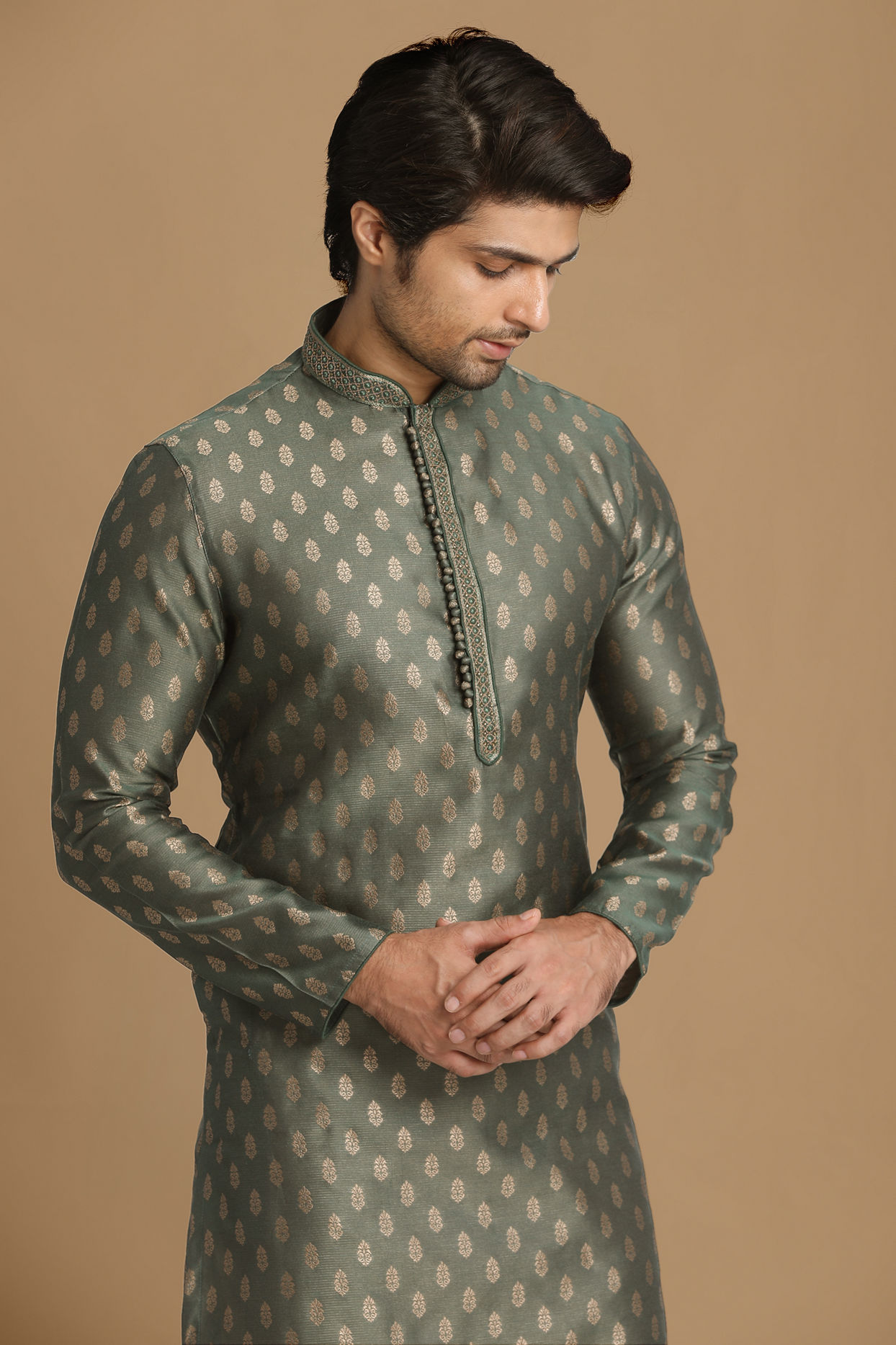 Buy Bottle Green Kurta Set With Golden Motifs Online @Manyavar - Kurta ...