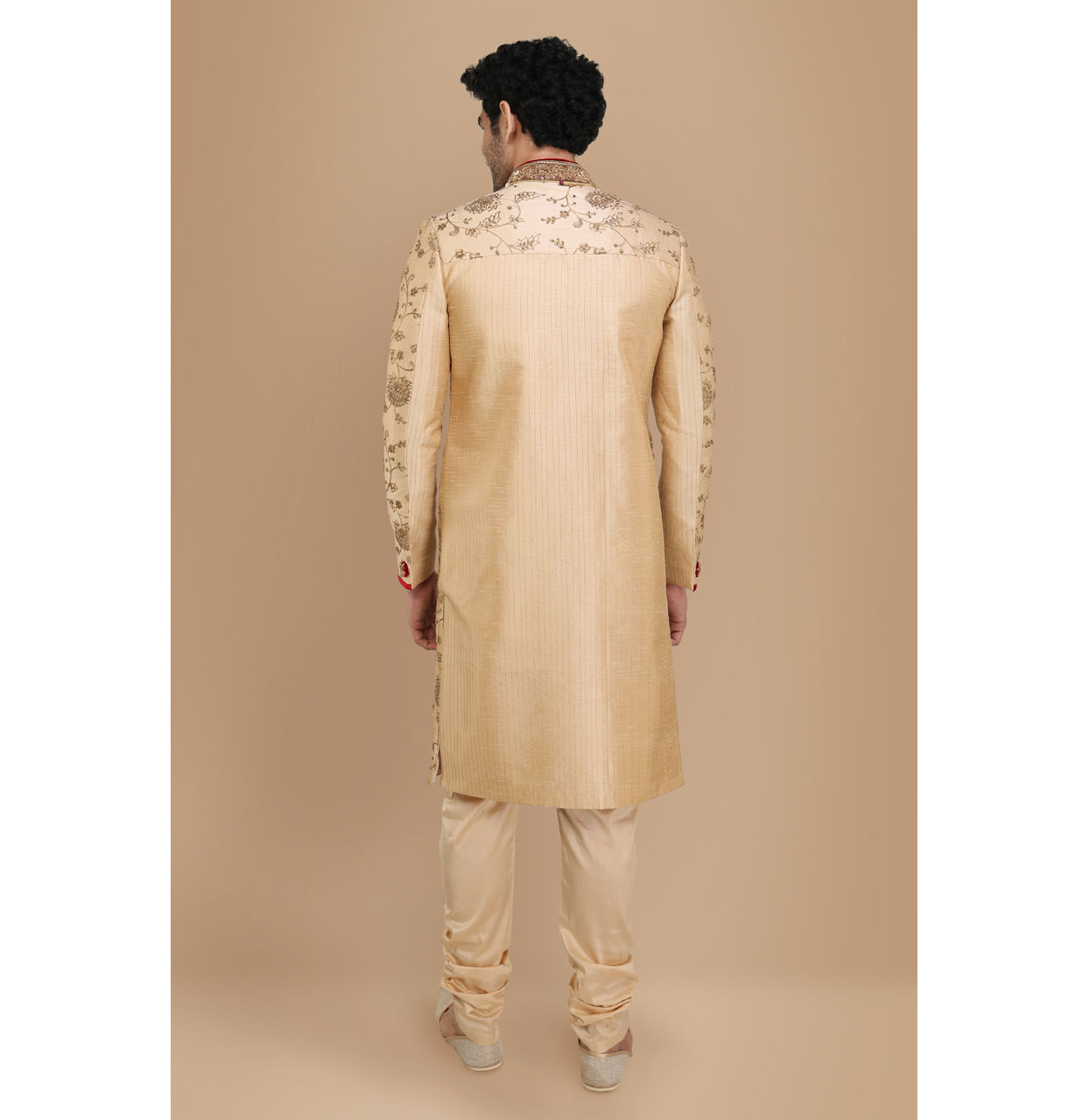 Buy Majestic Embroidered Traditional Sherwani Online in India @Manyavar ...